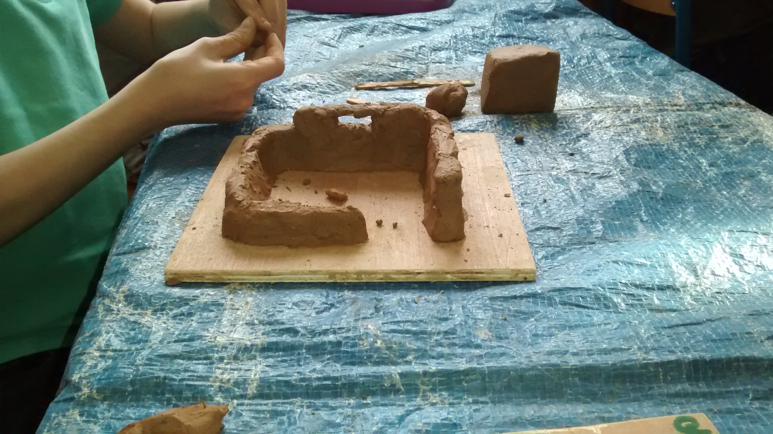 Construction de maisons en argile - Ecole d'Hémévillers