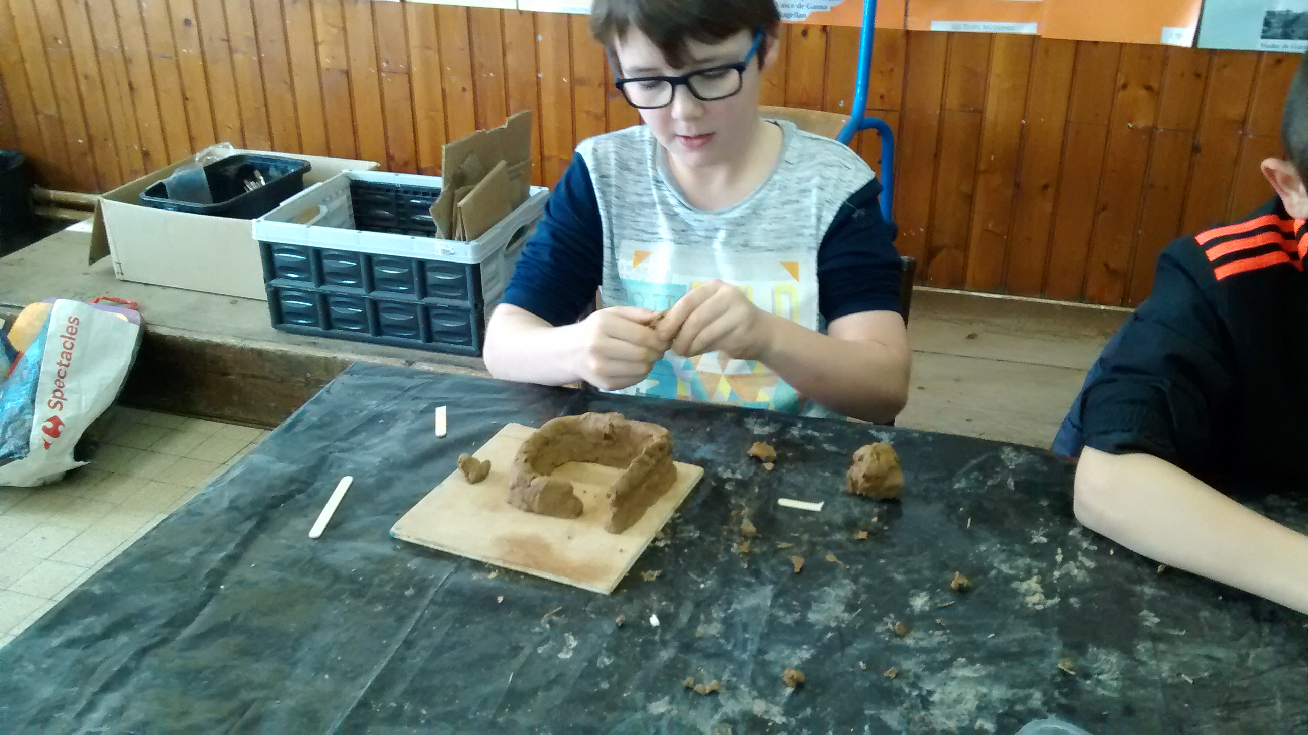 Construction de maisons en argile - Ecole d'Hémévillers